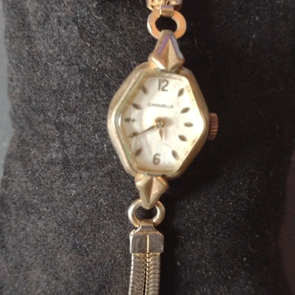 Caravelle | Jewelry | Caravelle Vintage Watch | Poshmark